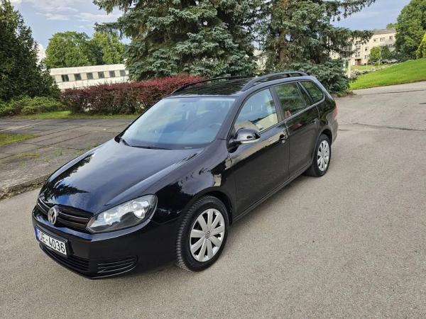 Melns Volkswagen Golf 2012 Jēkabpils, ar dzinēja tilpumu 1.60 L un nobraukumu 269 tūkst. km par 4890 €, foto 1 vietnē AUTOMOTO.COM.LV