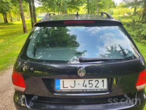 Melns Volkswagen Golf 2012 Preiļi, ar dzinēja tilpumu 1.60 L un nobraukumu 372 tūkst. km par 2750 €, foto 8 vietnē AUTOMOTO.COM.LV