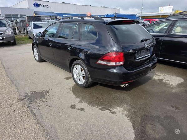 Melns Volkswagen Golf 2012 Šauļi, ar dzinēja tilpumu 1.97 L un nobraukumu 206 tūkst. km par 4350 €, foto 4 vietnē AUTOMOTO.COM.LV