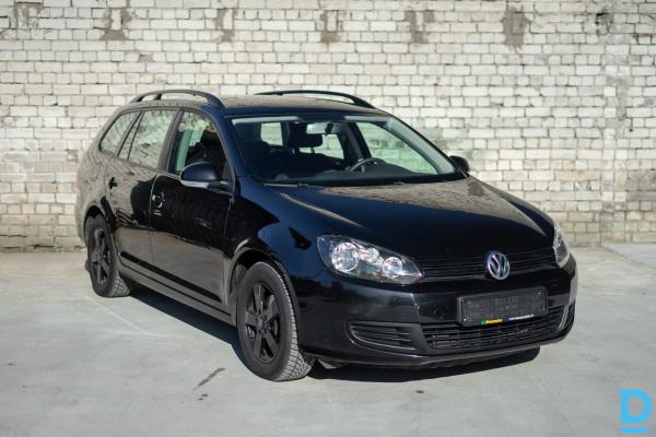 Melns Volkswagen Golf 2012 Liepāja, ar dzinēja tilpumu 1.60 L un nobraukumu 280 tūkst. km par 4600 €, foto 1 vietnē AUTOMOTO.COM.LV
