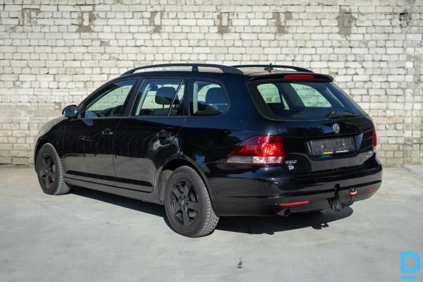 Melns Volkswagen Golf 2012 Liepāja, ar dzinēja tilpumu 1.60 L un nobraukumu 280 tūkst. km par 4600 €, foto 3 vietnē AUTOMOTO.COM.LV