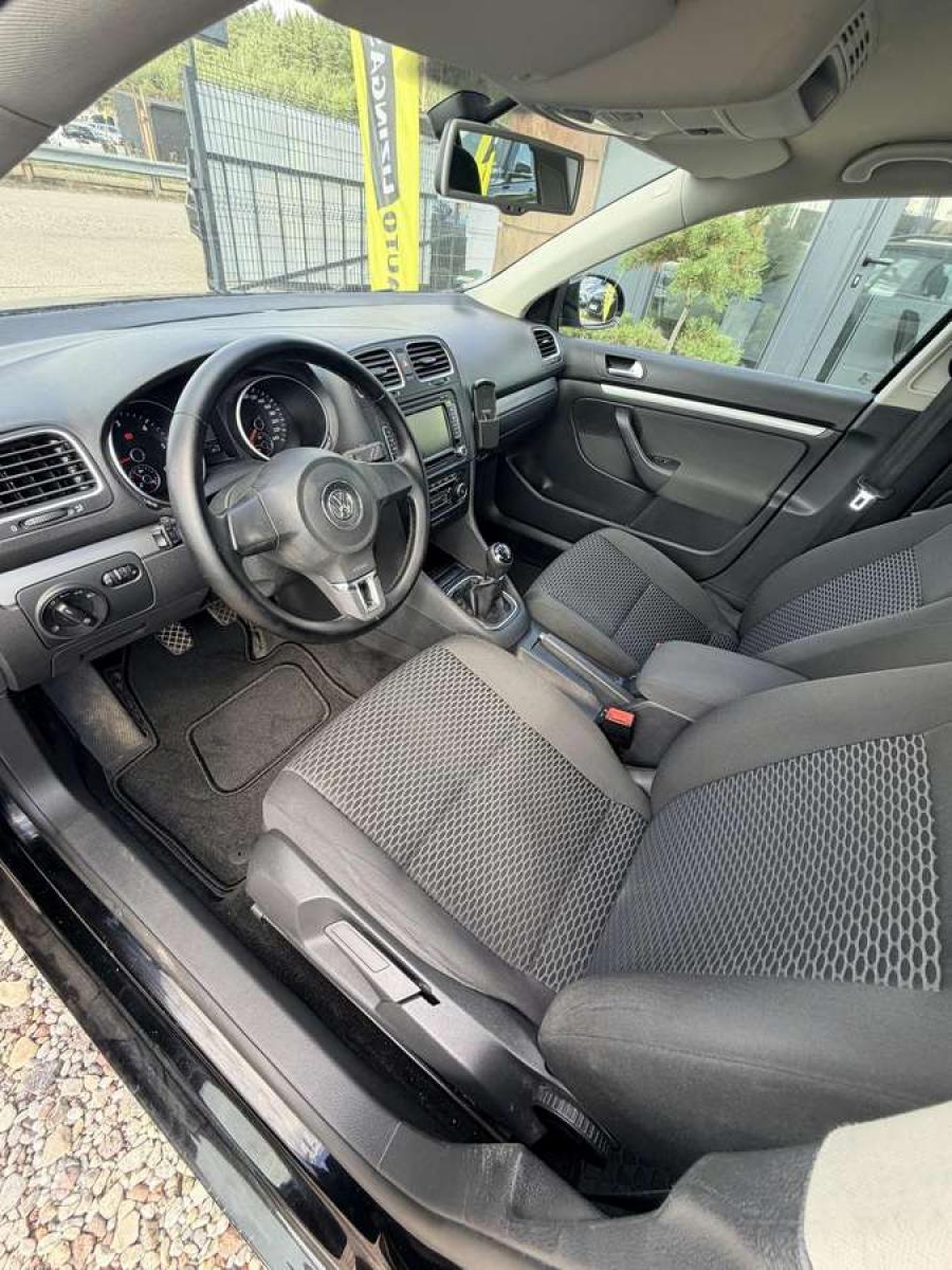 Melns Volkswagen Golf 2012 Viļņa, ar dzinēja tilpumu 1.60 L un nobraukumu 239 tūkst. km par 3990 €, foto 7 vietnē AUTOMOTO.COM.LV