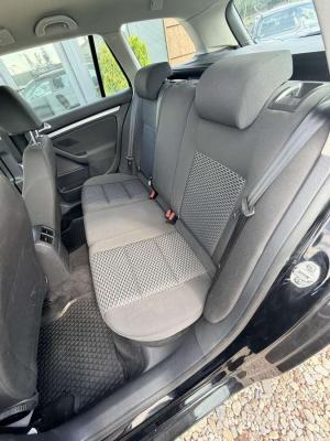 Melns Volkswagen Golf 2012 Viļņa, ar dzinēja tilpumu 1.60 L un nobraukumu 239 tūkst. km par 3990 €, foto 8 vietnē AUTOMOTO.COM.LV