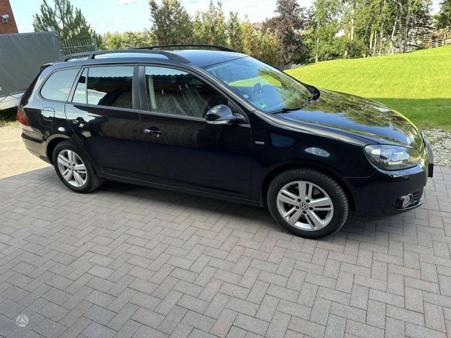 Black Volkswagen Golf 2012 in Telschi, with an engine capacity of 1.97 L and mileage of 324 thousand km for 3300 €, photo 8 on AUTOMOTO.COM.LV
