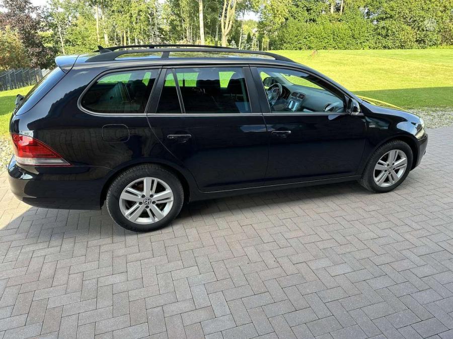 Black Volkswagen Golf 2012 in Telschi, with an engine capacity of 1.97 L and mileage of 324 thousand km for 3300 €, photo 10 on AUTOMOTO.COM.LV