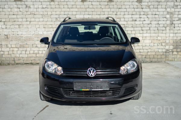 Melns Volkswagen Golf 2012 Liepāja, ar dzinēja tilpumu 1.60 L un nobraukumu 280 tūkst. km par 4800 €, foto 2 vietnē AUTOMOTO.COM.LV