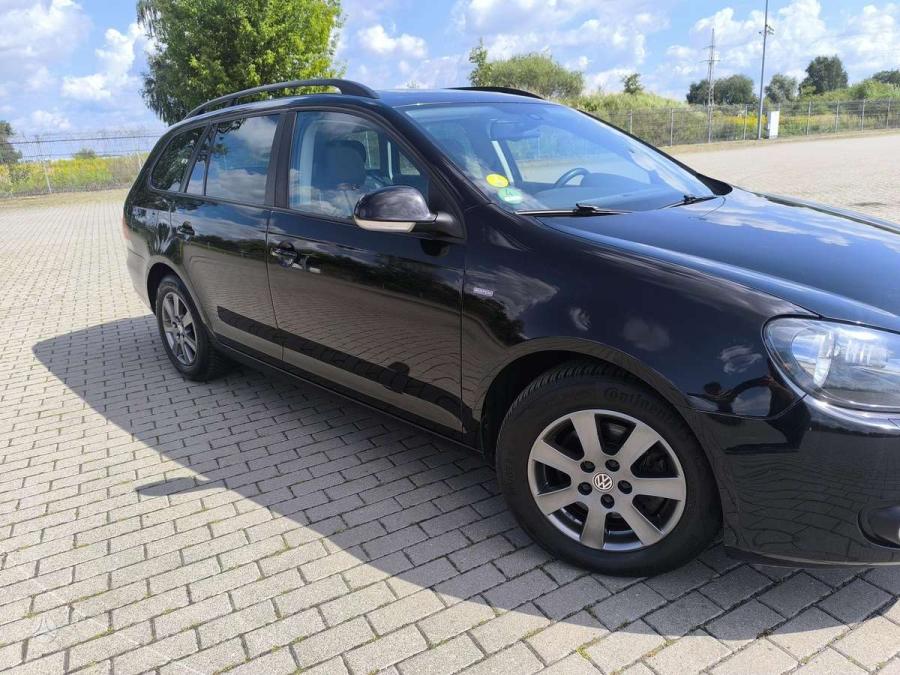 Melns Volkswagen Golf 2012 Marijampole, ar dzinēja tilpumu 1.60 L un nobraukumu 206 tūkst. km par 4197 €, foto 4 vietnē AUTOMOTO.COM.LV