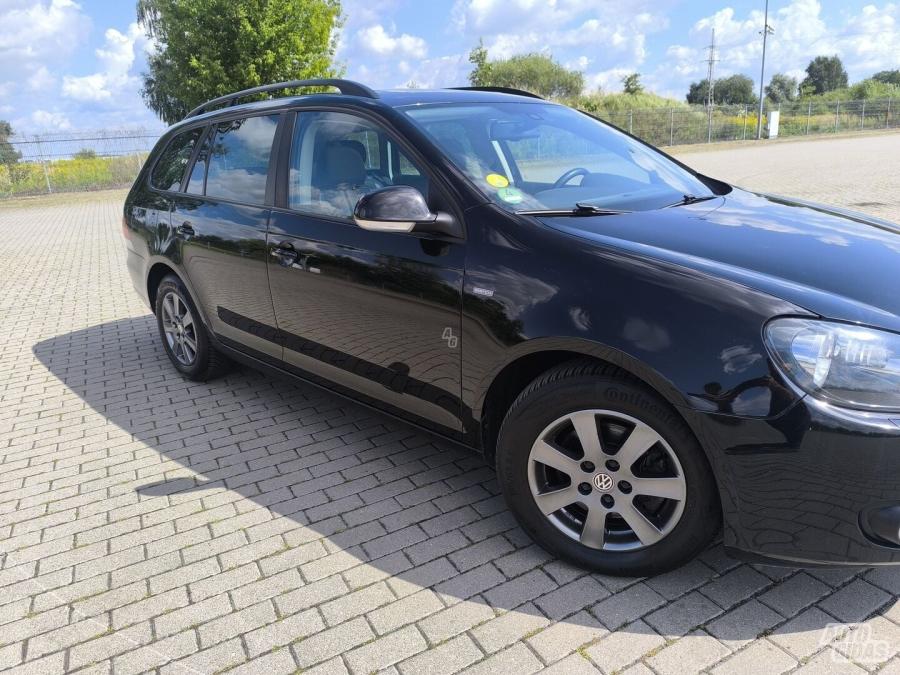 Black Volkswagen Golf 2012 in Marijampole, with an engine capacity of 1.60 L and mileage of 206 thousand km for 4250 €, photo 4 on AUTOMOTO.COM.LV
