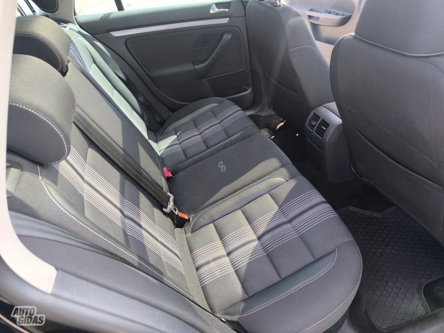 Black Volkswagen Golf 2012 in Marijampole, with an engine capacity of 1.60 L and mileage of 206 thousand km for 4250 €, photo 10 on AUTOMOTO.COM.LV