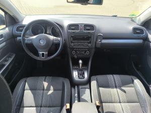 Black Volkswagen Golf 2012 in Marijampole, with an engine capacity of 1.60 L and mileage of 206 thousand km for 4250 €, photo 12 on AUTOMOTO.COM.LV