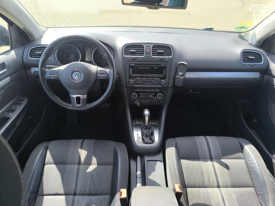Black Volkswagen Golf 2012 in Marijampole, with an engine capacity of 1.60 L and mileage of 206 thousand km for 4250 €, photo 12 on AUTOMOTO.COM.LV