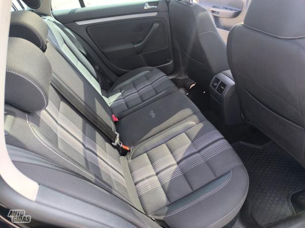 Black Volkswagen Golf 2012 in Marijampole, with an engine capacity of 1.60 L and mileage of 206 thousand km for 4250 €, photo 10 on AUTOMOTO.COM.LV