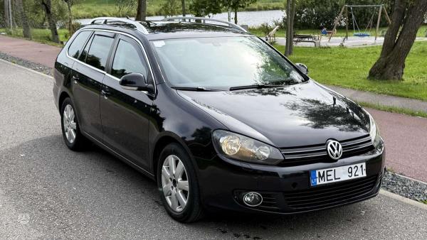 Volkswagen Golf 2012 Viļņa vietnē Melns Volkswagen Golf 2012 Viļņa, ar dzinēja tilpumu 1.60 L un nobraukumu 320 tūkst. km par 2650 €, foto 7 vietnē AUTOMOTO.COM.LV