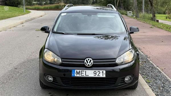 Volkswagen Golf 2012 Viļņa vietnē Melns Volkswagen Golf 2012 Viļņa, ar dzinēja tilpumu 1.60 L un nobraukumu 320 tūkst. km par 2650 €, foto 9 vietnē AUTOMOTO.COM.LV