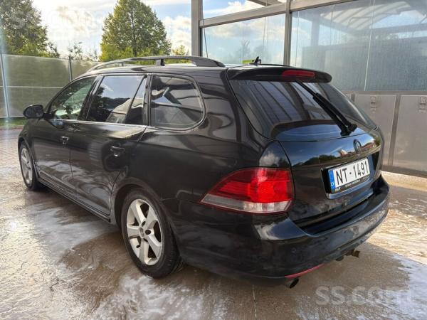 Melns Volkswagen Golf 2012 Cēsis, ar dzinēja tilpumu 1.60 L un nobraukumu 325 tūkst. km par 3100 €, foto 9 vietnē AUTOMOTO.COM.LV