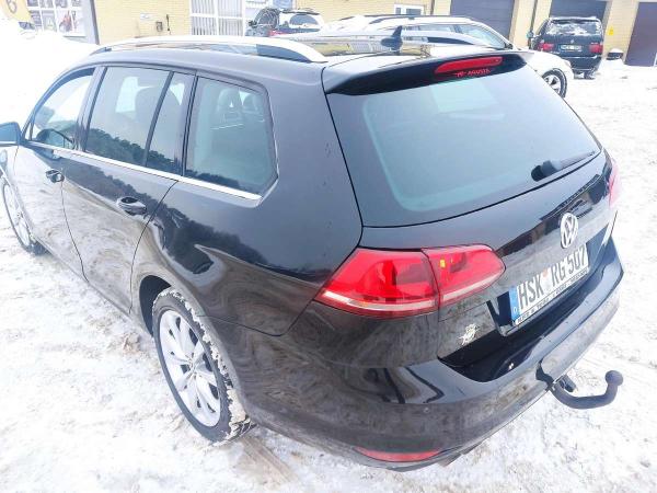 Black Volkswagen Golf 2013 in Utena, with an engine capacity of 1.97 L and mileage of 325 thousand km for 6500 €, photo 5 on AUTOMOTO.COM.LV