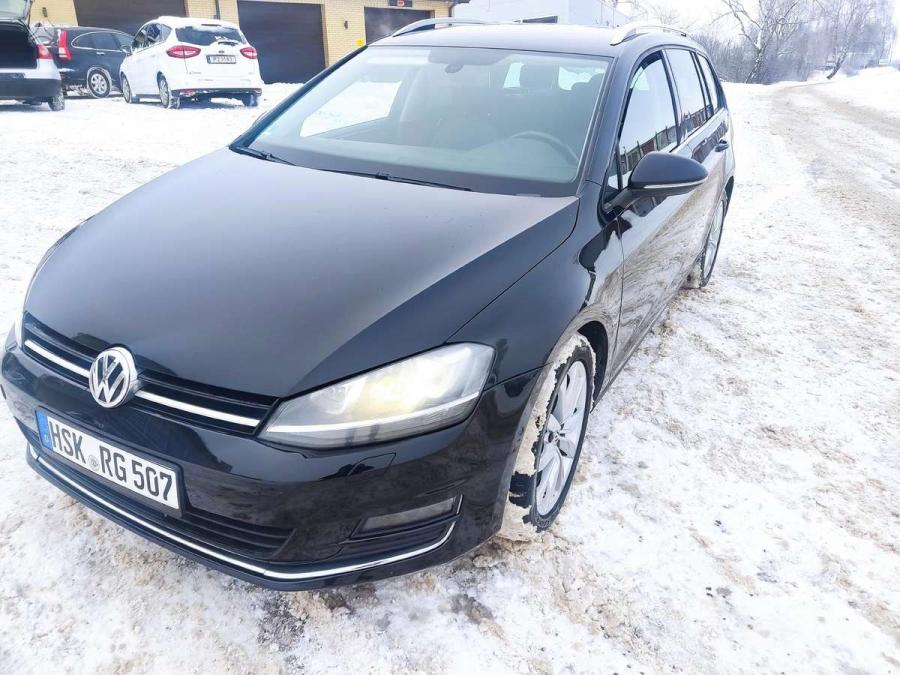 Black Volkswagen Golf 2013 in Utena, with an engine capacity of 1.97 L and mileage of 325 thousand km for 6500 €, photo 8 on AUTOMOTO.COM.LV
