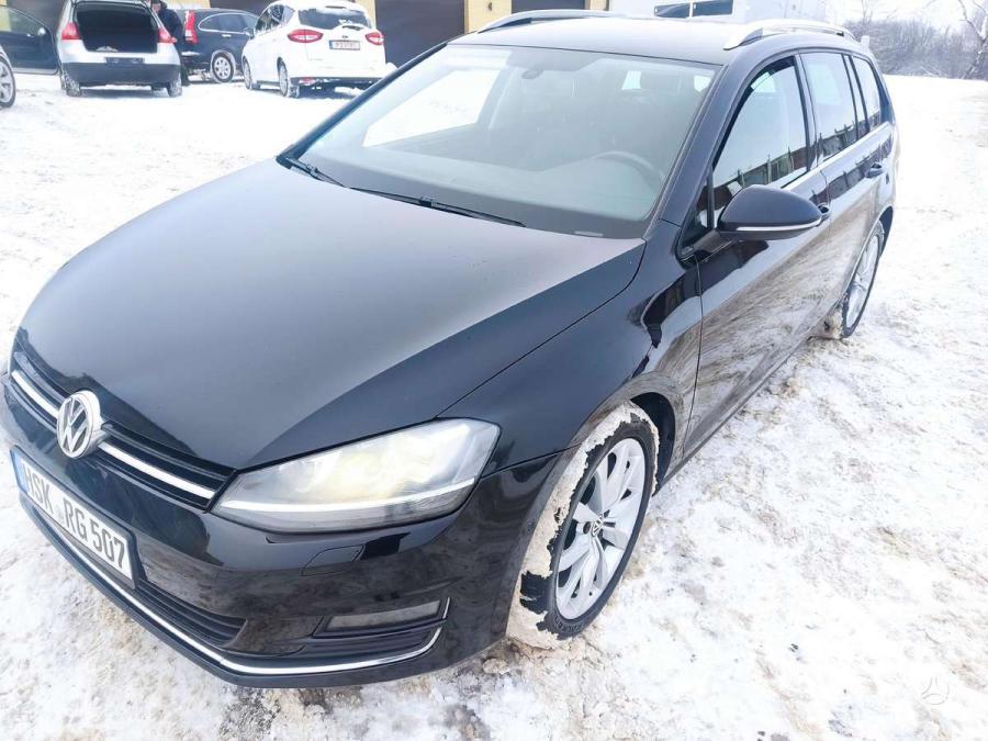 Black Volkswagen Golf 2013 in Utena, with an engine capacity of 1.97 L and mileage of 325 thousand km for 6500 €, photo 17 on AUTOMOTO.COM.LV