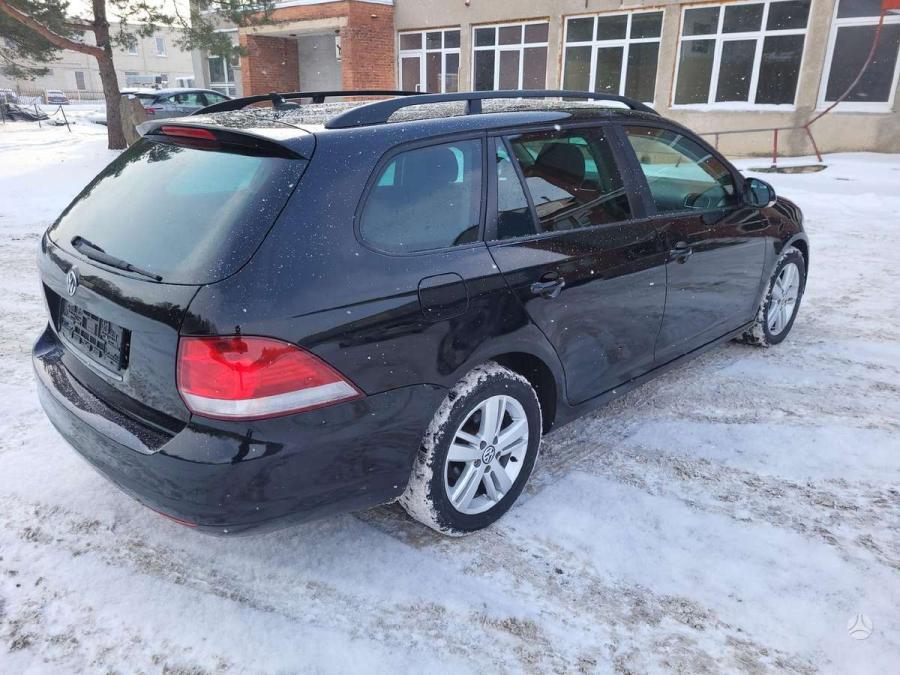 Black Volkswagen Golf 2013 in Radviliskis, with an engine capacity of 1.99 L and mileage of 241 thousand km for 4400 €, photo 5 on AUTOMOTO.COM.LV
