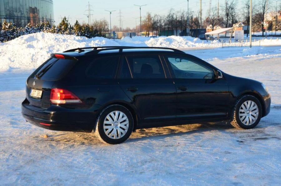 Черный Фольксваген Гольф 2013 в Шяуляй, объемом двигателя 1.60 л и пробегом 320 тыс. км за 3500 €, фото 10 на AUTOMOTO.COM.LV