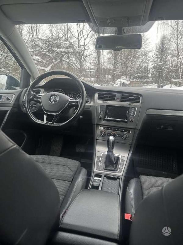Melns Volkswagen Golf 2013 Viļņa, ar dzinēja tilpumu 1.60 L un nobraukumu 255 tūkst. km par 6500 €, foto 5 vietnē AUTOMOTO.COM.LV