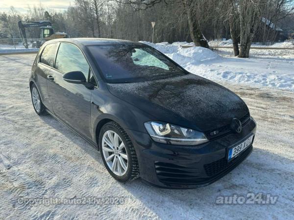 Melns Volkswagen Golf 2013 Tallina, ar dzinēja tilpumu 2.00 L un nobraukumu 298 tūkst. km par 8000 €, foto 3 vietnē AUTOMOTO.COM.LV
