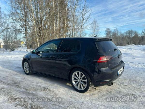 Melns Volkswagen Golf 2013 Tallina, ar dzinēja tilpumu 2.00 L un nobraukumu 298 tūkst. km par 8000 €, foto 4 vietnē AUTOMOTO.COM.LV