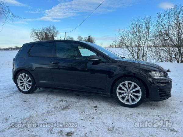 Melns Volkswagen Golf 2013 Tallina, ar dzinēja tilpumu 2.00 L un nobraukumu 298 tūkst. km par 8000 €, foto 5 vietnē AUTOMOTO.COM.LV