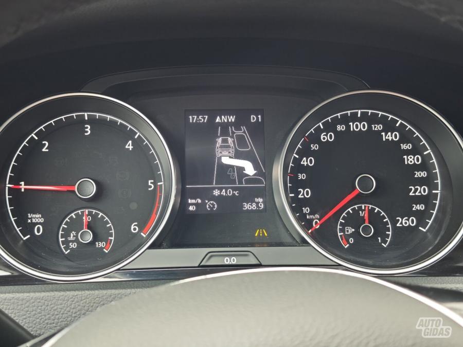 Black Volkswagen Golf 2013 in Vilnius, with an engine capacity of 2.00 L and mileage of 149 thousand km for 9300 €, photo 36 on AUTOMOTO.COM.LV