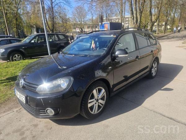 Black Volkswagen Golf 2013 in Riga, with an engine capacity of 1.60 L and mileage of 445 thousand km for 1199 €, photo 3 on AUTOMOTO.COM.LV