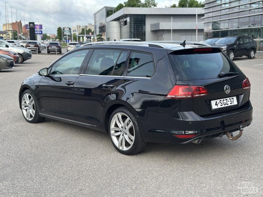 Black Volkswagen Golf 2013 in Kaunas, with an engine capacity of 1.60 L and mileage of 210 thousand km for 6450 €, photo 3 on AUTOMOTO.COM.LV