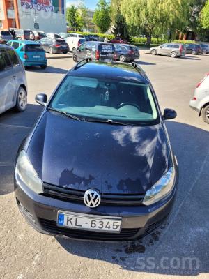 Melns Volkswagen Golf 2013 Tukums, ar dzinēja tilpumu 1.60 L un nobraukumu 300 tūkst. km par 3750 €, foto  vietnē AUTOMOTO.COM.LV
