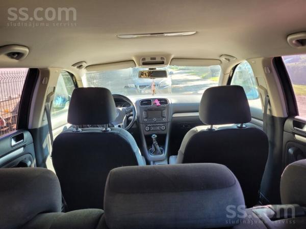 Melns Volkswagen Golf 2013 Tukums, ar dzinēja tilpumu 1.60 L un nobraukumu 300 tūkst. km par 3750 €, foto 9 vietnē AUTOMOTO.COM.LV