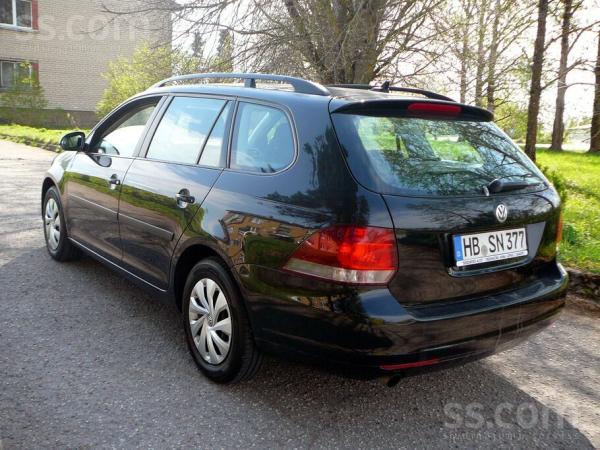 Black Volkswagen Golf 2013 in Cesis, with an engine capacity of 1.60 L and mileage of 0 thousand km for 4500 €, photo 4 on AUTOMOTO.COM.LV