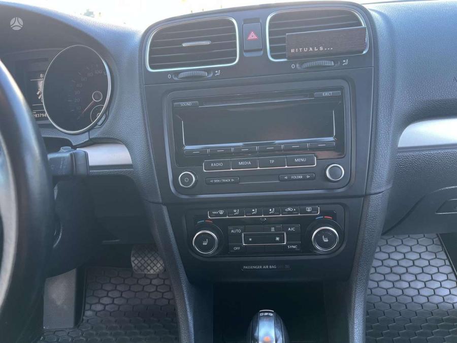 Melns Volkswagen Golf 2013 Kauņa, ar dzinēja tilpumu 2.00 L un nobraukumu 285 tūkst. km par 4800 €, foto 16 vietnē AUTOMOTO.COM.LV