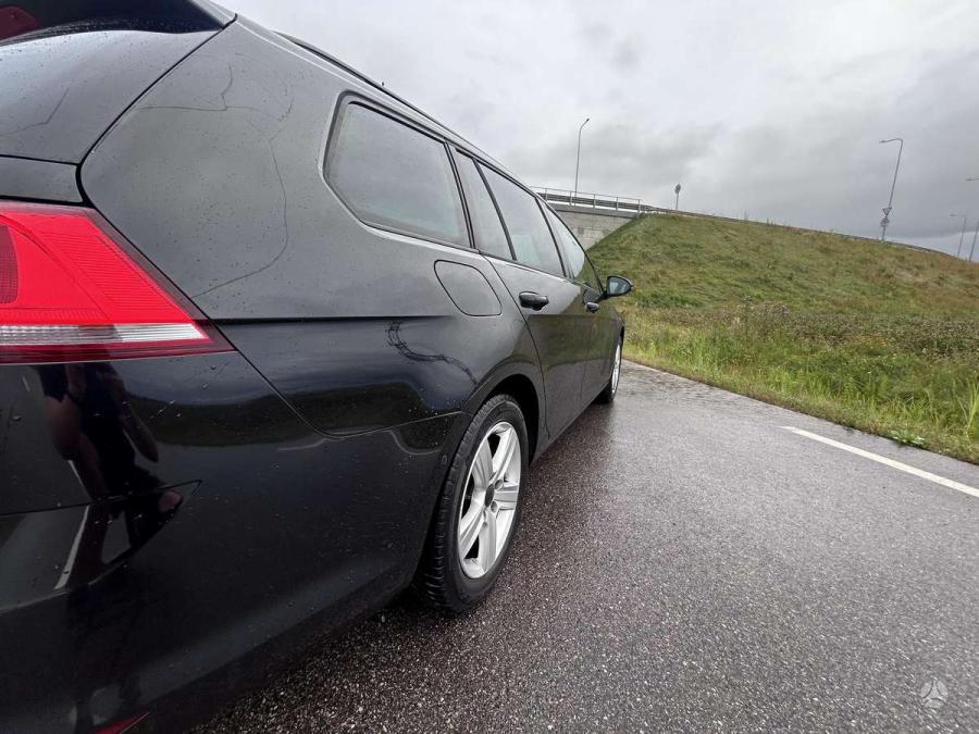 Black Volkswagen Golf 2013 in Kaunas, with an engine capacity of 1.60 L and mileage of 334 thousand km for 5700 €, photo 15 on AUTOMOTO.COM.LV