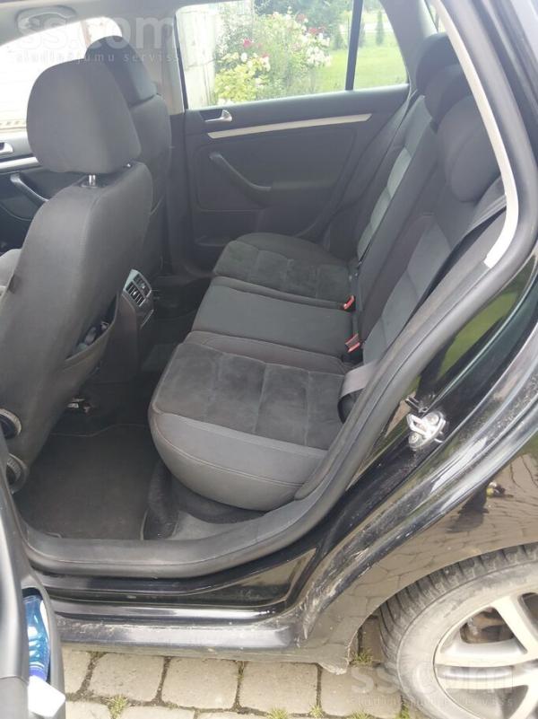 Melns Volkswagen Golf 2013 Rīga, ar dzinēja tilpumu 1.60 L un nobraukumu 311 tūkst. km par 2500 €, foto 8 vietnē AUTOMOTO.COM.LV