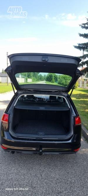 Black Volkswagen Golf 2013 in Kedainiai, with an engine capacity of 1.60 L and mileage of 286 thousand km for 5999 €, photo 12 on AUTOMOTO.COM.LV