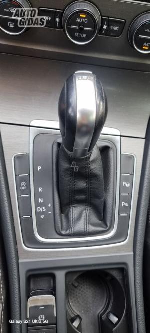 Black Volkswagen Golf 2013 in Kedainiai, with an engine capacity of 1.60 L and mileage of 286 thousand km for 5999 €, photo 17 on AUTOMOTO.COM.LV