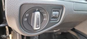 Black Volkswagen Golf 2013 in Kedainiai, with an engine capacity of 1.60 L and mileage of 286 thousand km for 5999 €, photo 20 on AUTOMOTO.COM.LV
