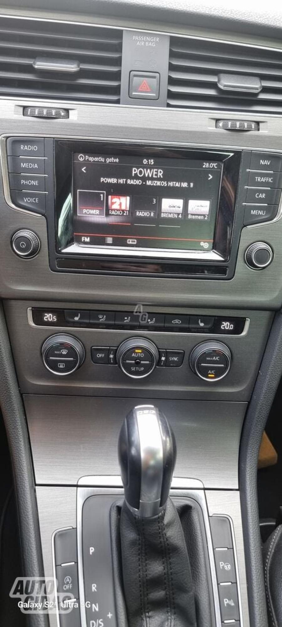 Black Volkswagen Golf 2013 in Kedainiai, with an engine capacity of 1.60 L and mileage of 286 thousand km for 5999 €, photo 18 on AUTOMOTO.COM.LV