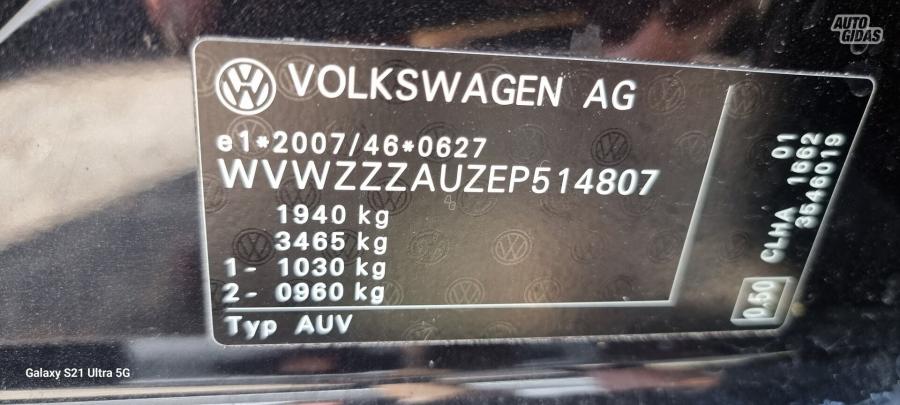 Black Volkswagen Golf 2013 in Kedainiai, with an engine capacity of 1.60 L and mileage of 286 thousand km for 5999 €, photo 24 on AUTOMOTO.COM.LV