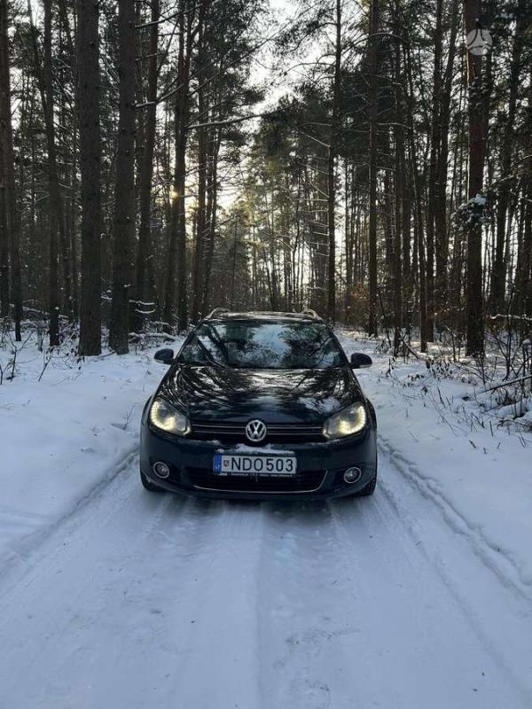 Melns Volkswagen Golf 2013 Panevēža, ar dzinēja tilpumu 1.60 L un nobraukumu 413 tūkst. km par 3000 €, foto 1 vietnē AUTOMOTO.COM.LV