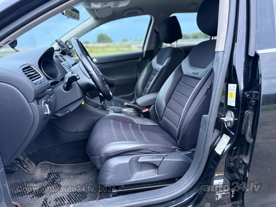 Melns Volkswagen Golf 2013 Tallina, ar dzinēja tilpumu 1.60 L un nobraukumu 232 tūkst. km par 5000 €, foto 11 vietnē AUTOMOTO.COM.LV