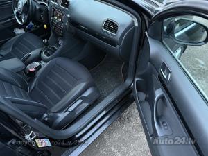 Melns Volkswagen Golf 2013 Tallina, ar dzinēja tilpumu 1.60 L un nobraukumu 232 tūkst. km par 5000 €, foto 15 vietnē AUTOMOTO.COM.LV