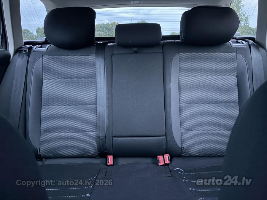 Melns Volkswagen Golf 2013 Tallina, ar dzinēja tilpumu 1.60 L un nobraukumu 232 tūkst. km par 5000 €, foto 16 vietnē AUTOMOTO.COM.LV