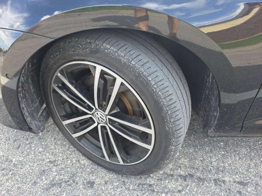 Melns Volkswagen Golf 2013 Kauņa, ar dzinēja tilpumu 1.97 L un nobraukumu 222 tūkst. km par 6900 €, foto 12 vietnē AUTOMOTO.COM.LV