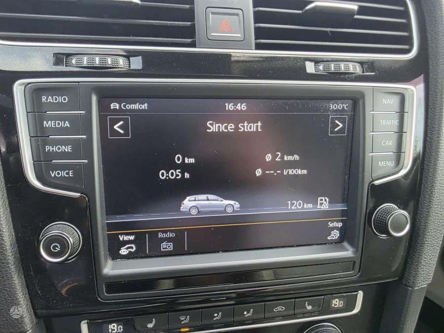 Melns Volkswagen Golf 2013 Kauņa, ar dzinēja tilpumu 1.97 L un nobraukumu 222 tūkst. km par 6900 €, foto 26 vietnē AUTOMOTO.COM.LV