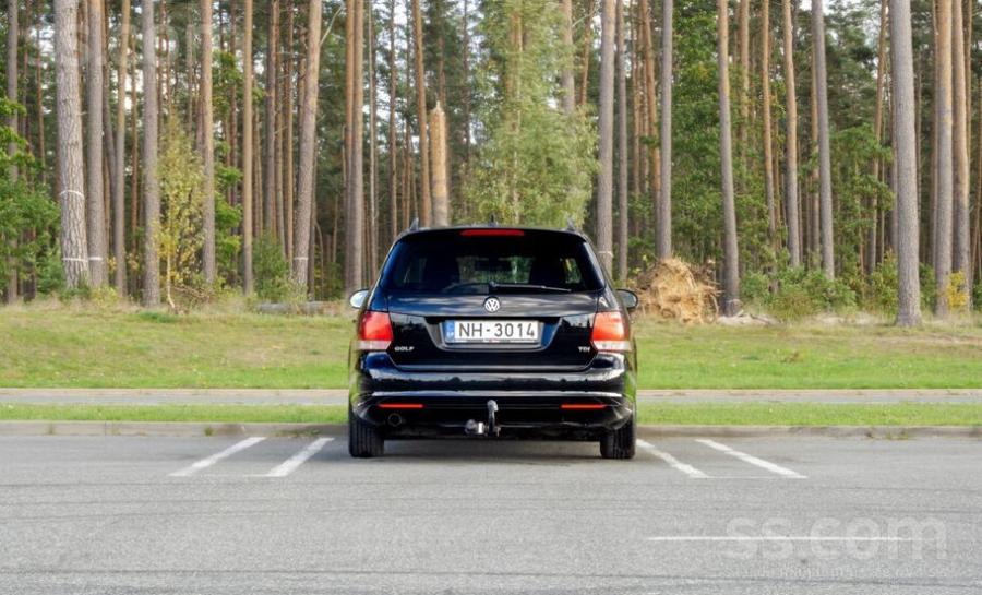Melns Volkswagen Golf 2013 Rīga, ar dzinēja tilpumu 1.60 L un nobraukumu 263 tūkst. km par 2990 €, foto 8 vietnē AUTOMOTO.COM.LV