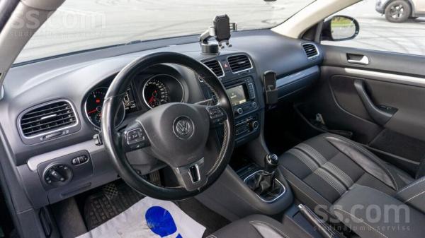 Volkswagen Golf 2013 in Riga on AUTOMOTO.COM.LV Black Volkswagen Golf 2013 in Riga, with an engine capacity of 1.60 L and mileage of 263 thousand km for 2990 €, photo 11 on AUTOMOTO.COM.LV